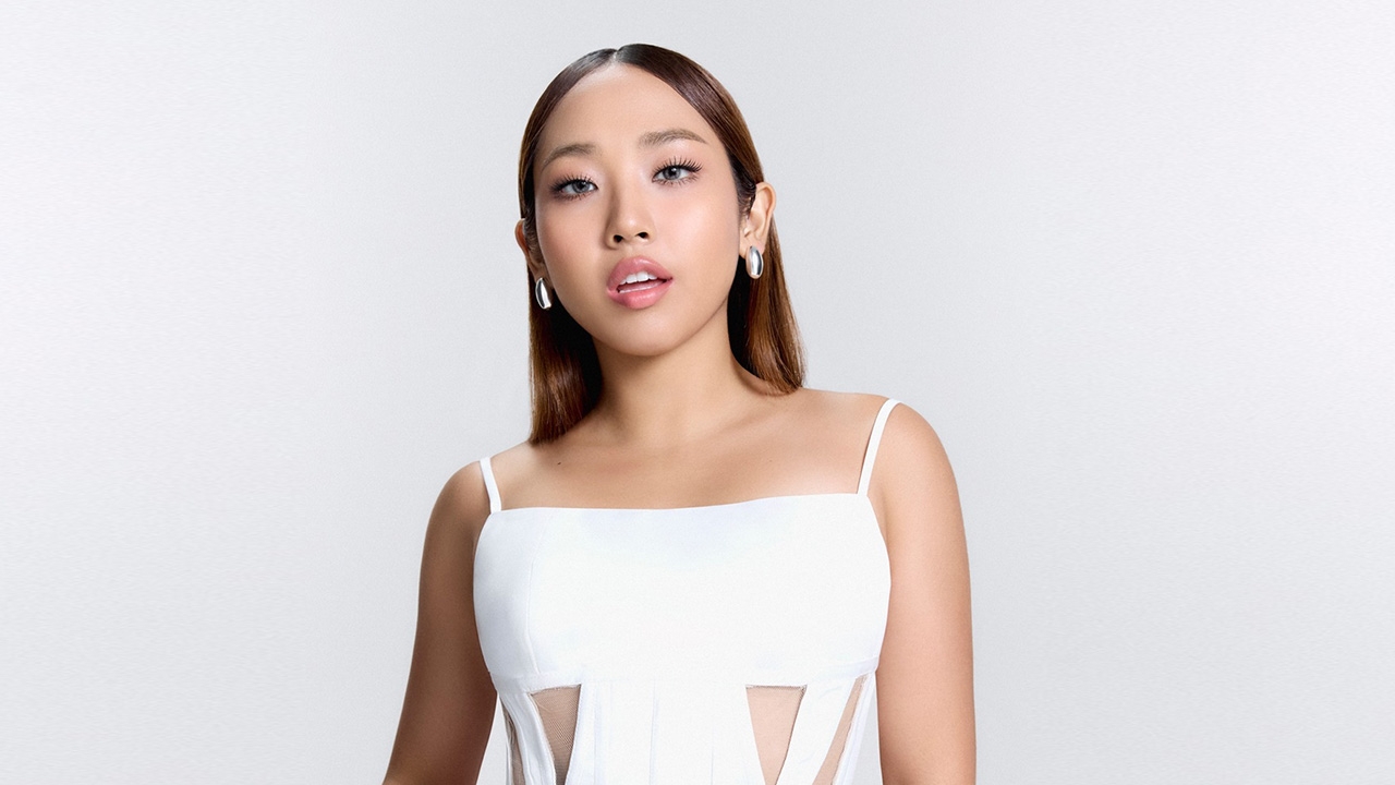 สุดปังสมชื่อ มิลลิ คว้าแบรนด์แอมบาสเดอร์คนใหม่ของแบรนด์ดังประจำประเทศไทย | SootinClaimon.Com